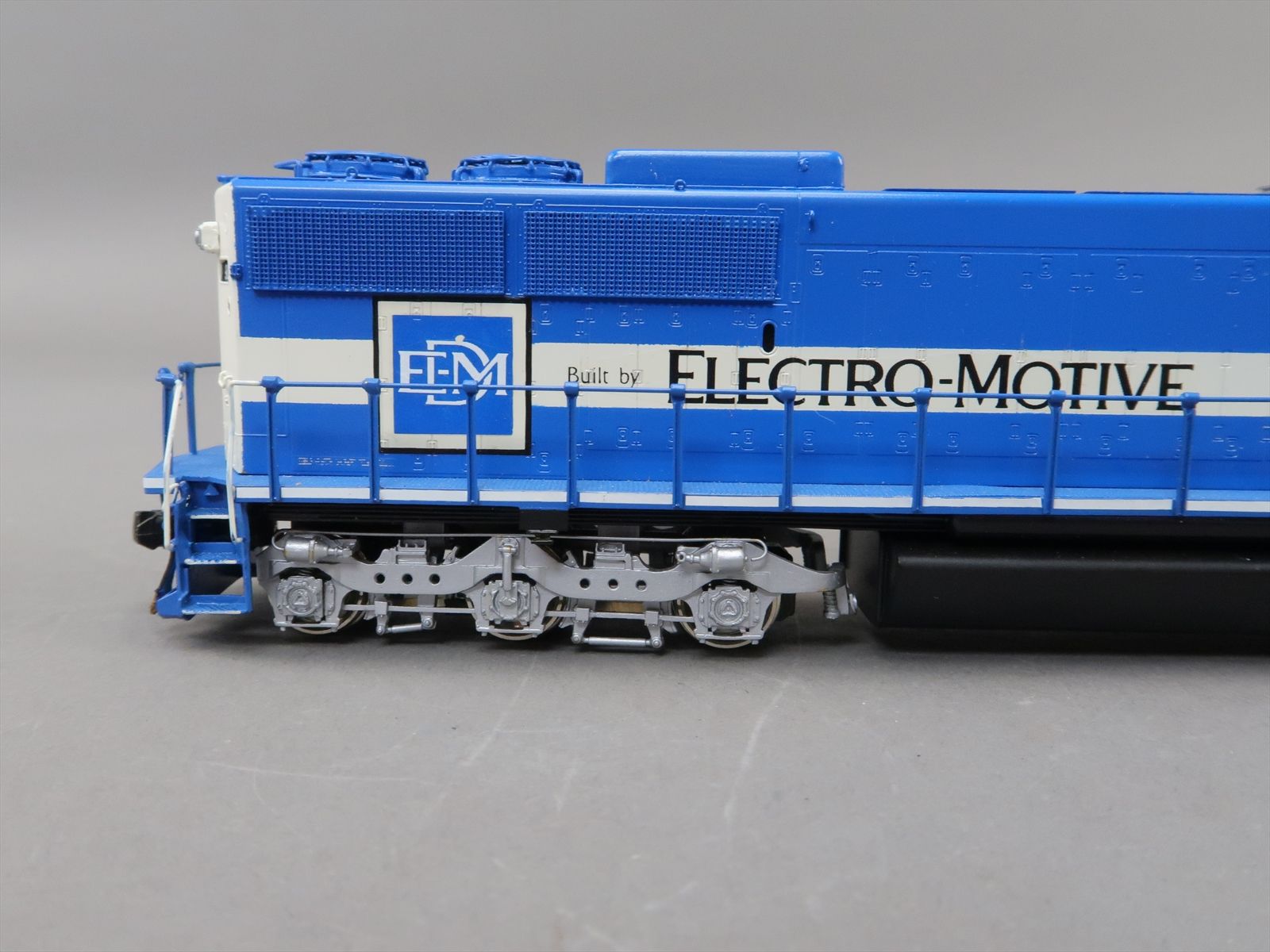 HO Brass Model - OMI 5047.1 Oakway Leasing GM EMD SD60 Demo ...