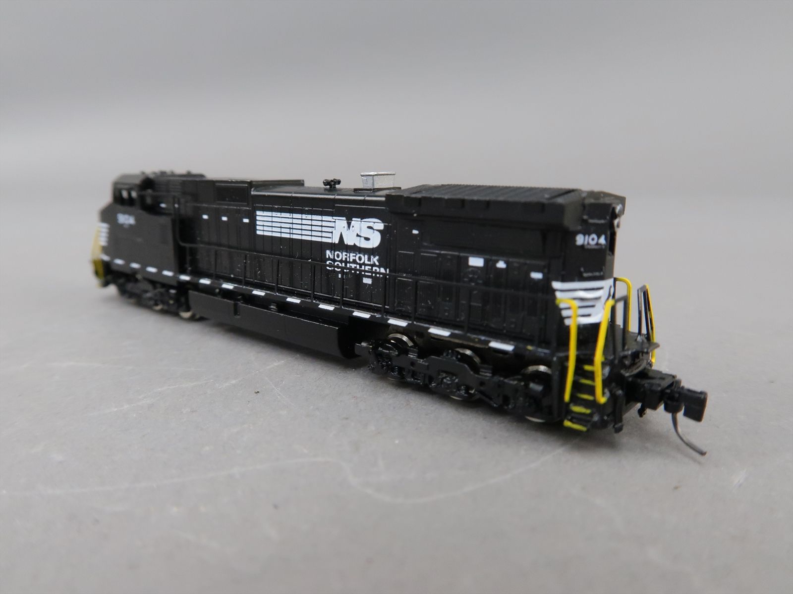 Z Brass Model - RLW Rogue Locomotive Works NS Norfolk & Southern C40-9W ...