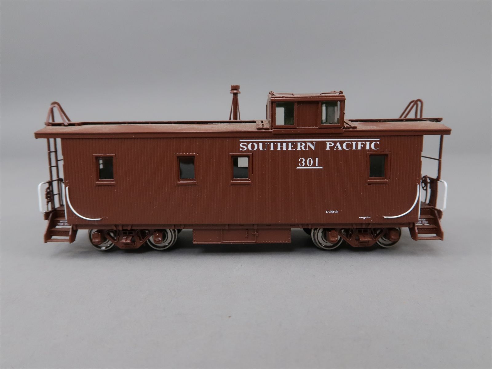 HO Brass Model - CIL 2399.1 SP Southern Pacific C-30-3 Caboose #301 - F ...
