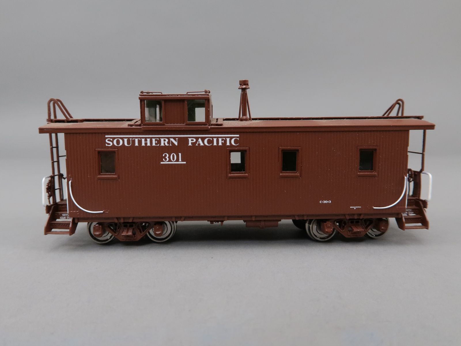 HO Brass Model - CIL 2399.1 SP Southern Pacific C-30-3 Caboose #301 - F ...