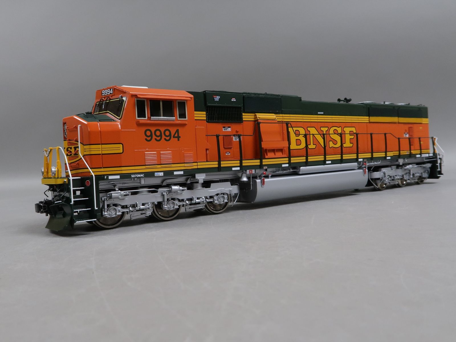 O 2-Rail Brass Model - OMI 0628.1 BNSF Heritage II SD70MAC Diesel #9994 ...