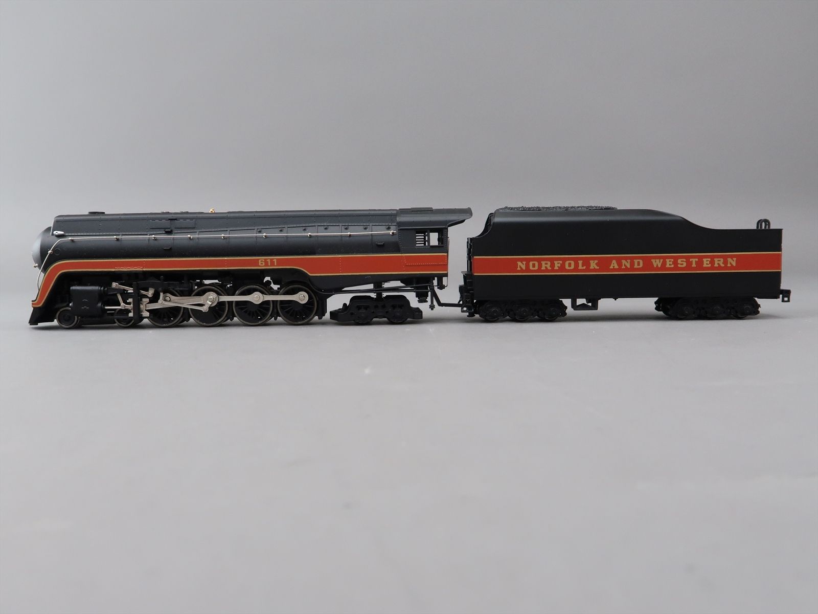 HO Plastic Model - Bachmann 11316 N&W Norfolk & Western J Class 4-8-4 ...