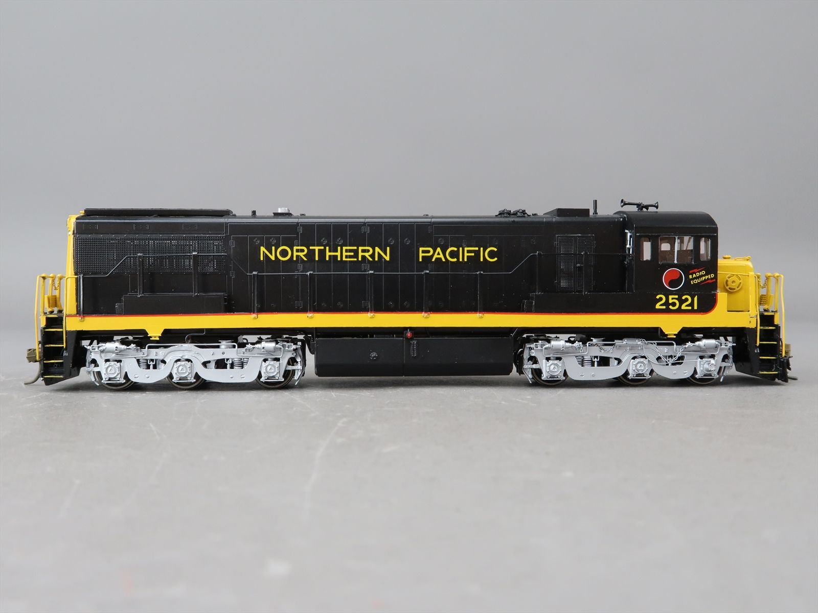 HO Brass Model - OMI 6265 NP Northern Pacific U25C Phase IIIa #2521 ...