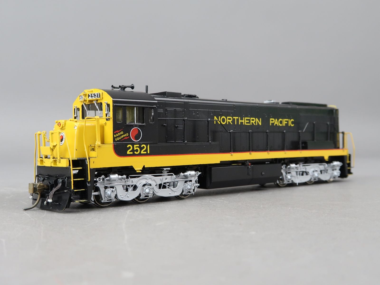 HO Brass Model - OMI 6265 NP Northern Pacific U25C Phase IIIa #2521 ...