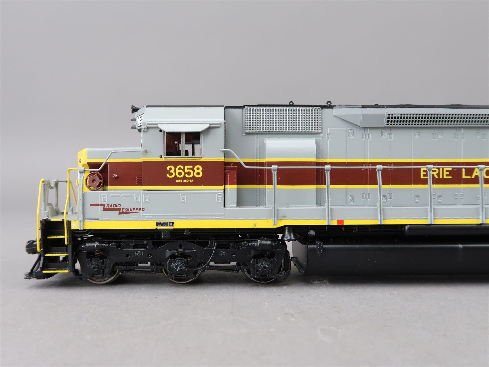 HO Brass Model - OMI 6384.1 EL Erie Lackawanna SDP45 Yellow / Gray #3658 - F/P - 1999 Run - Ajin