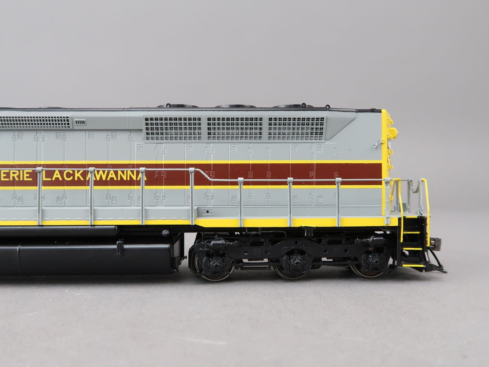 HO Brass Model - OMI 6384.1 EL Erie Lackawanna SDP45 Yellow / Gray #3658 - F/P - 1999 Run - Ajin