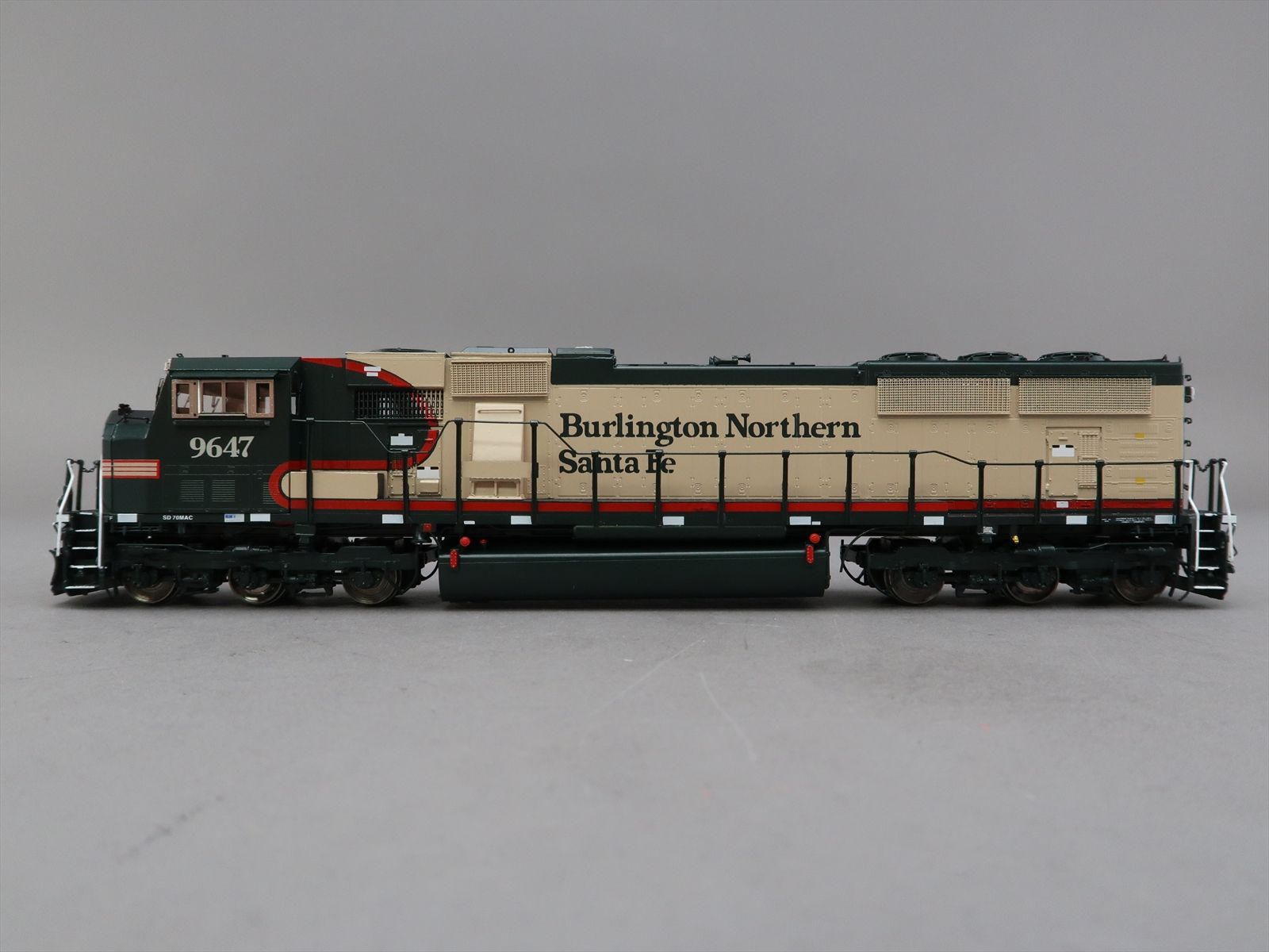 HO Brass Model - OMI 6609.2 BNSF Burlington Northern Santa Fe SD70MAC ...