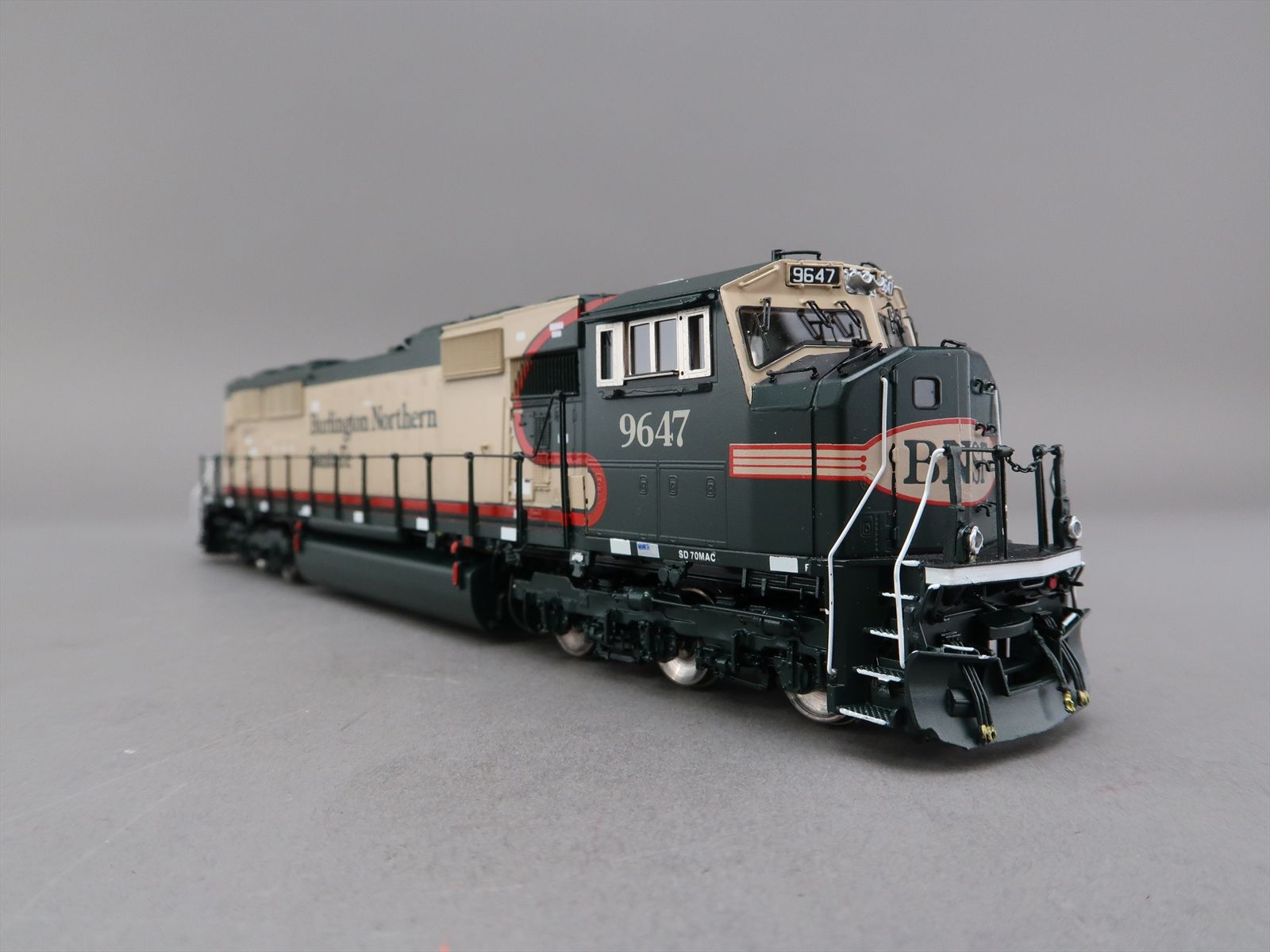HO Brass Model - OMI 6609.2 BNSF Burlington Northern Santa Fe SD70MAC ...