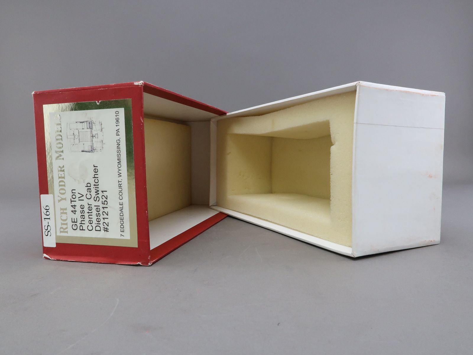 O Brass Model - RYM Yoder 2121521 GE 44-Ton Phase IV Center Cab Diesel ...