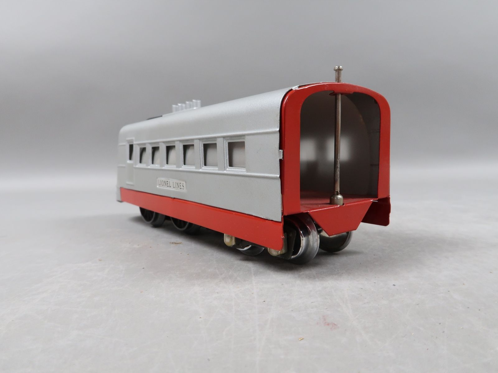 O 3 Rail Diecast Model - Lionel Junior Streamliner Lionel Lines Three ...