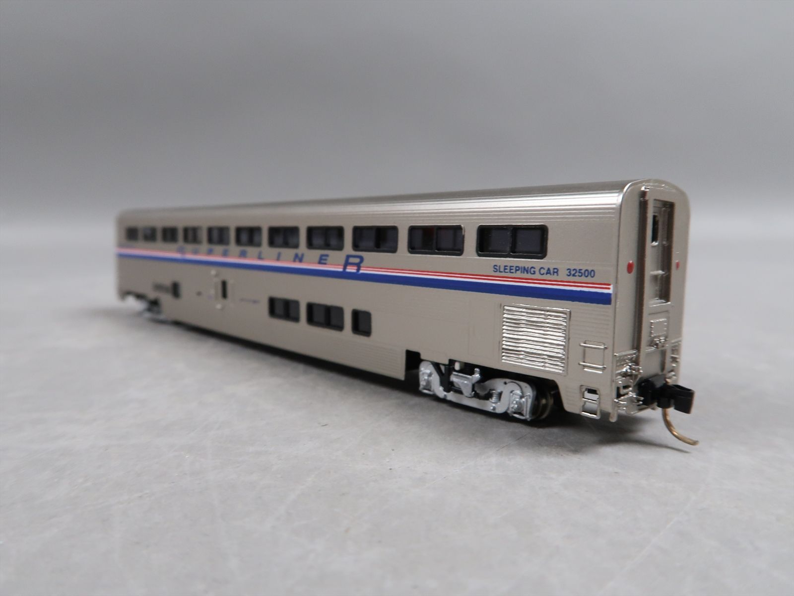 N Brass Model - OMI 2837.1 Amtrak Superliner II 9 Piece Set P42DC ...