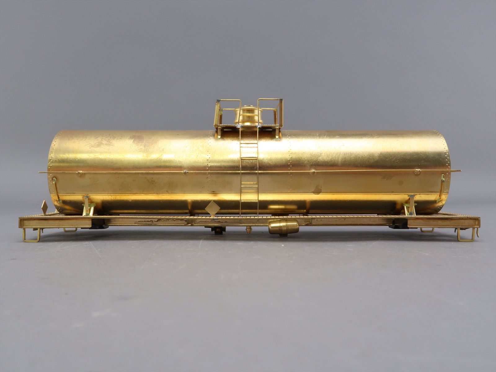 O Brass Model - USH US Hobbies 305 10,000 Gallon Chemical Tank Car ...