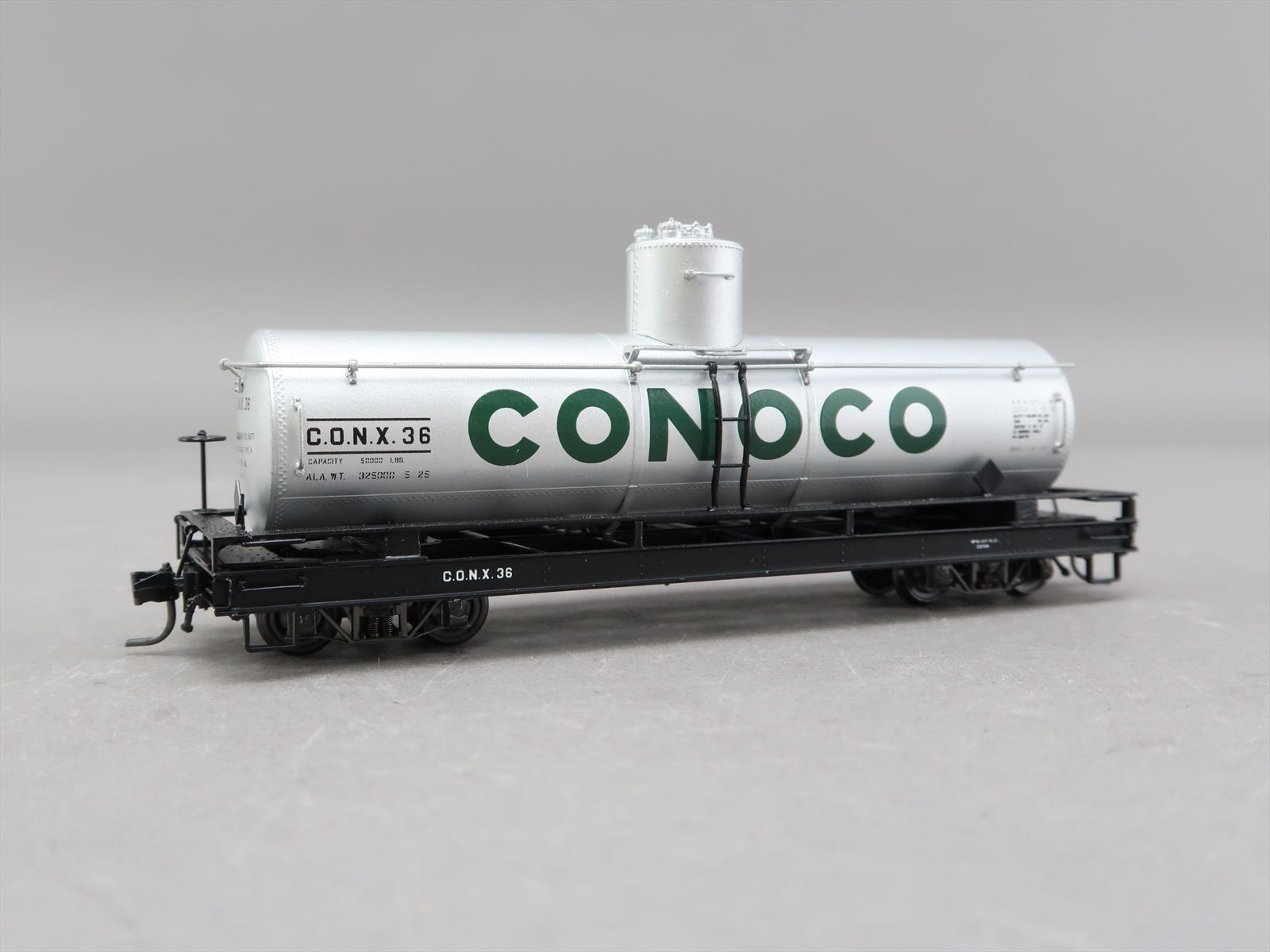 HOn3 Brass Model - DP 3088 Conoco Tank Car Silver #36 - F/P - 2003 Run - Juwon