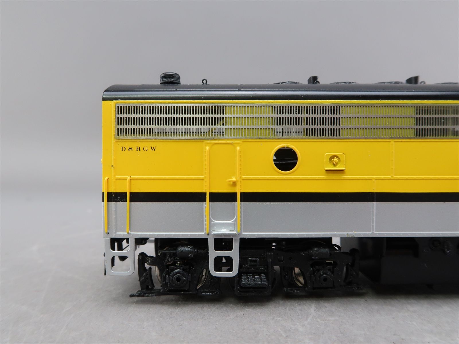HO Brass Model - Oriental D&RGW EMD F9 F9B Stripe - F/P - 1989 Run ...