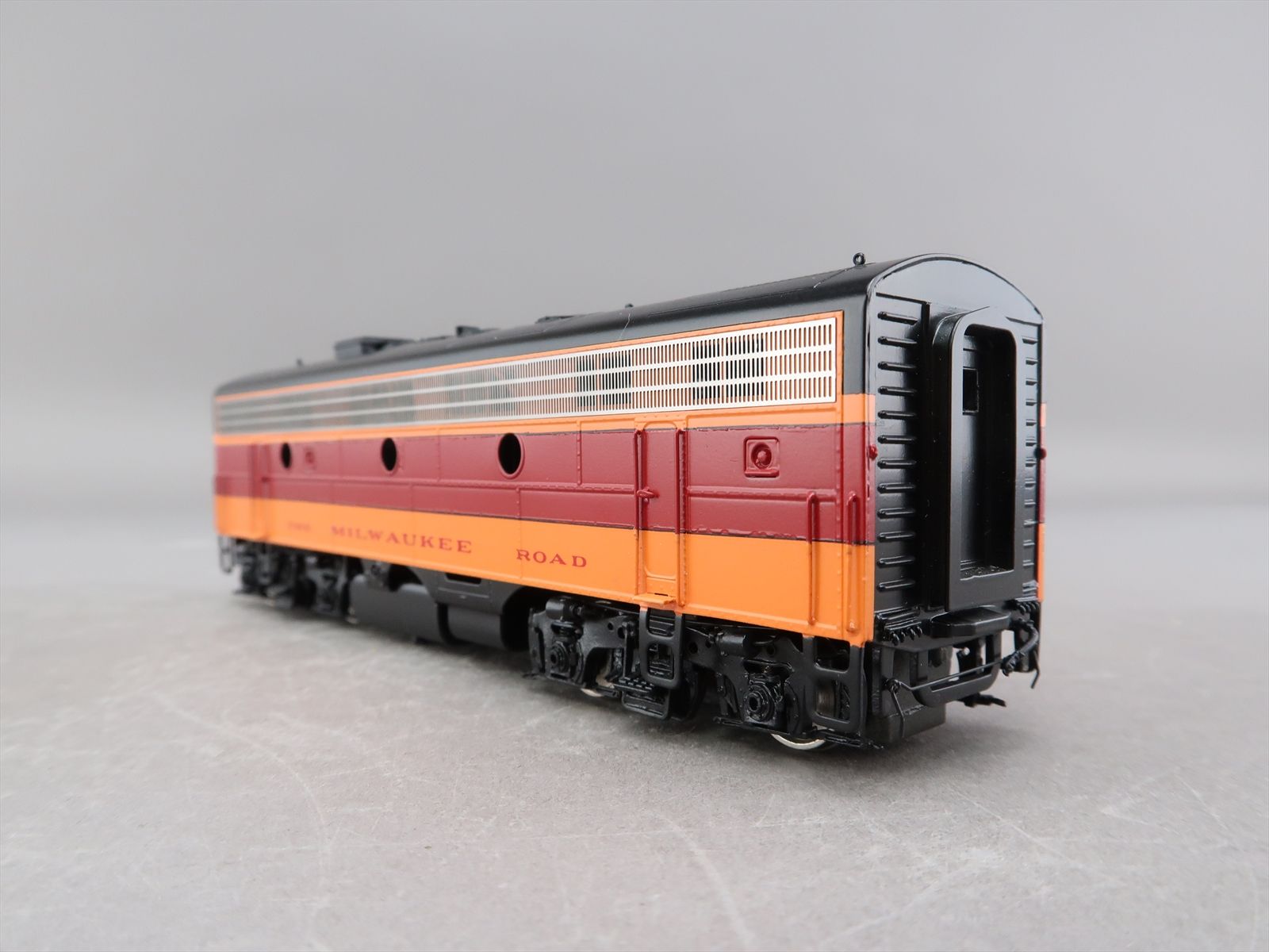 HO Brass Model - Oriental MILW Milwaukee F9 F9B 1750HP - F/P - 1989 Run ...