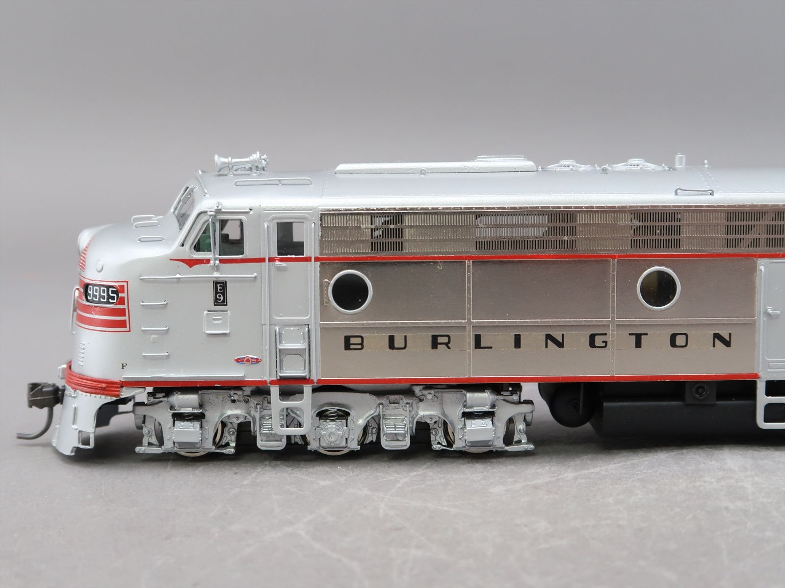 HO Brass Model - Oriental CB&Q Burlington EMD E8 E8A 2000HP - Custom + DCC - Samhongsa