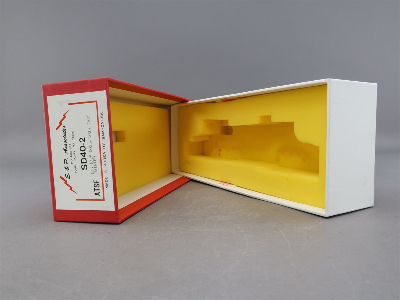 HO Brass Model - E&P AT&SF Santa Fe SD40-2 116-1/2 Nose Early Fans Blue / Yellow - F/P - Samhongsa