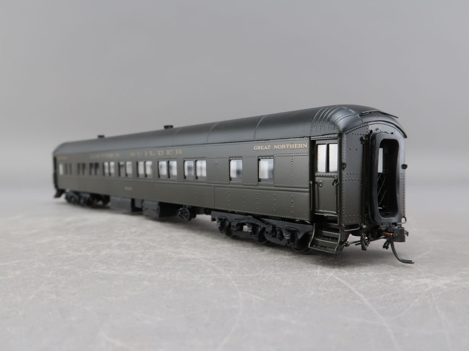 HO Brass Model - GN Great Northern HW Heavyweight Coach #995 - Custom
