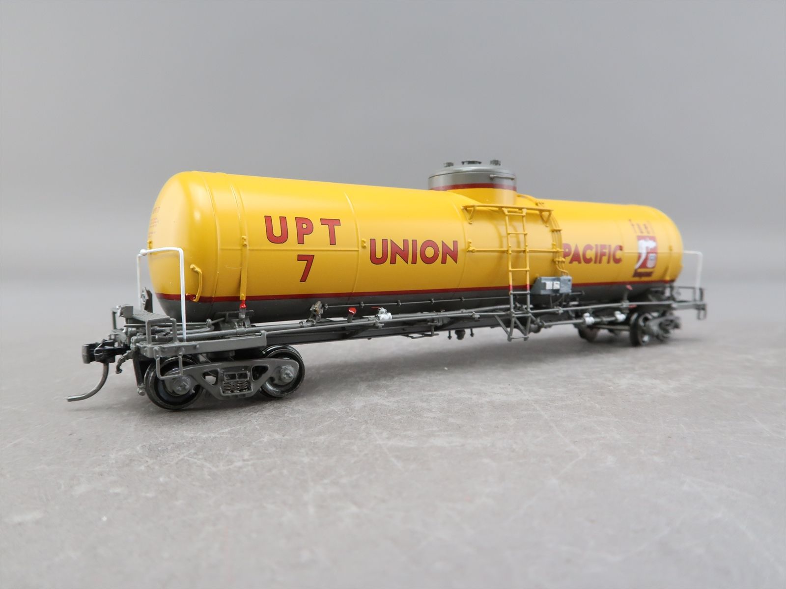 HO Brass Model - OMI 3351.1 UP UPT Union Pacific 20,000 Gallon Diesel ...