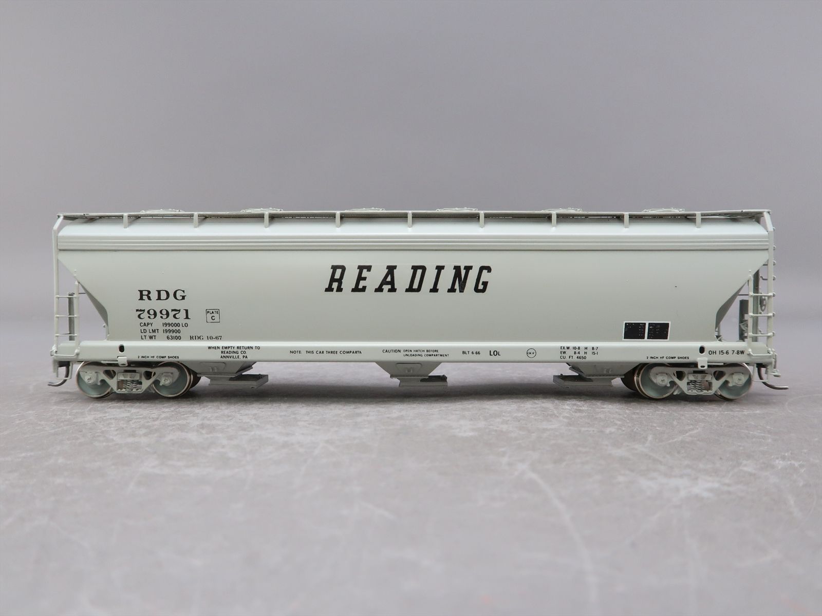 HO Brass Model - OMI 3091 RDG Reading ACF 3 Bay Centerflow 4650 Covered ...