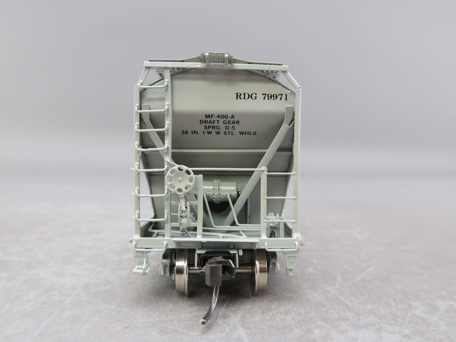 HO Brass Model - OMI 3091 RDG Reading ACF 3 Bay Centerflow 4650 Covered ...