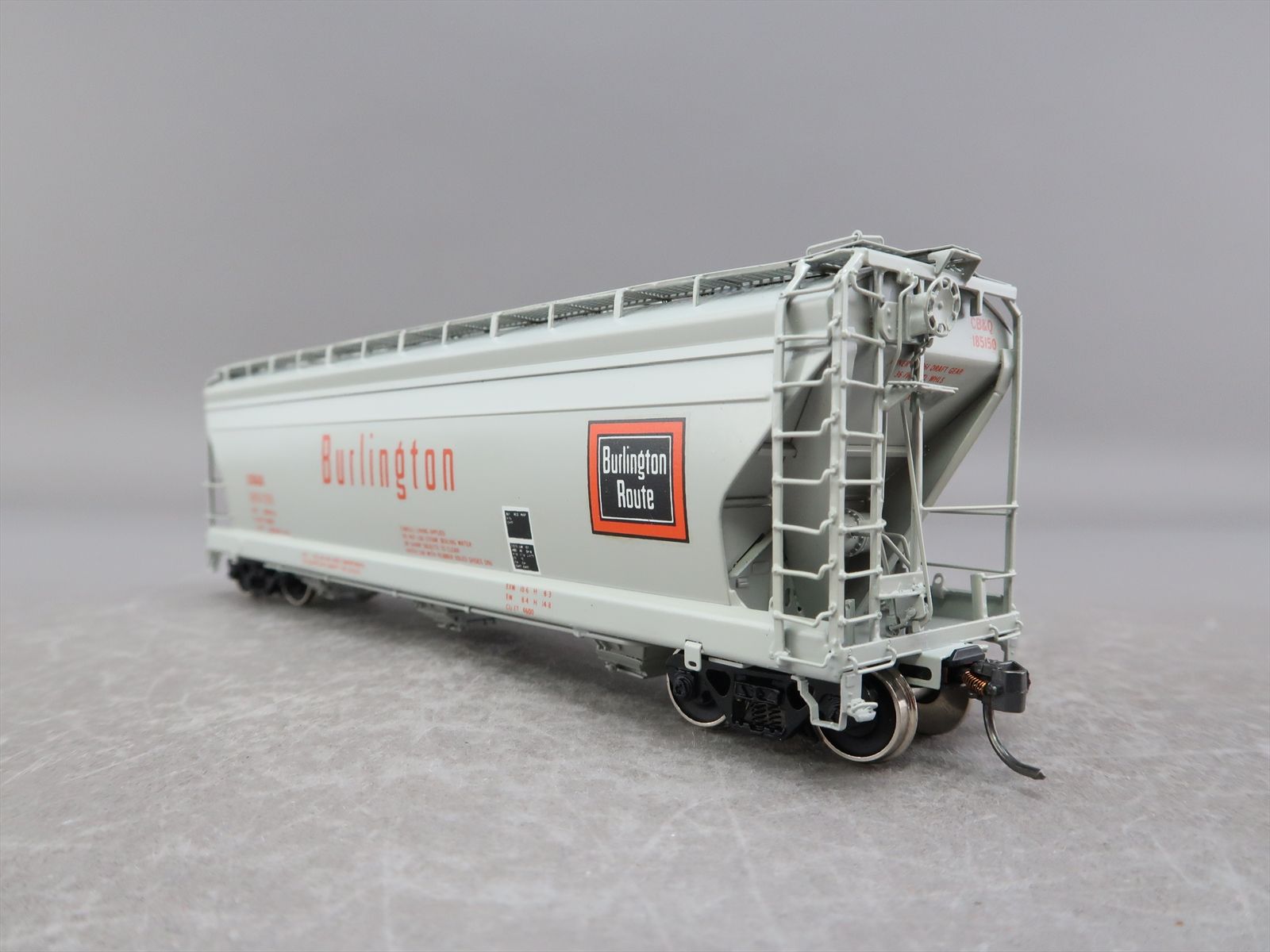 HO Brass Model - OMI 3092 CB&Q Burlington ACF Centerflow Covered Hopper ...
