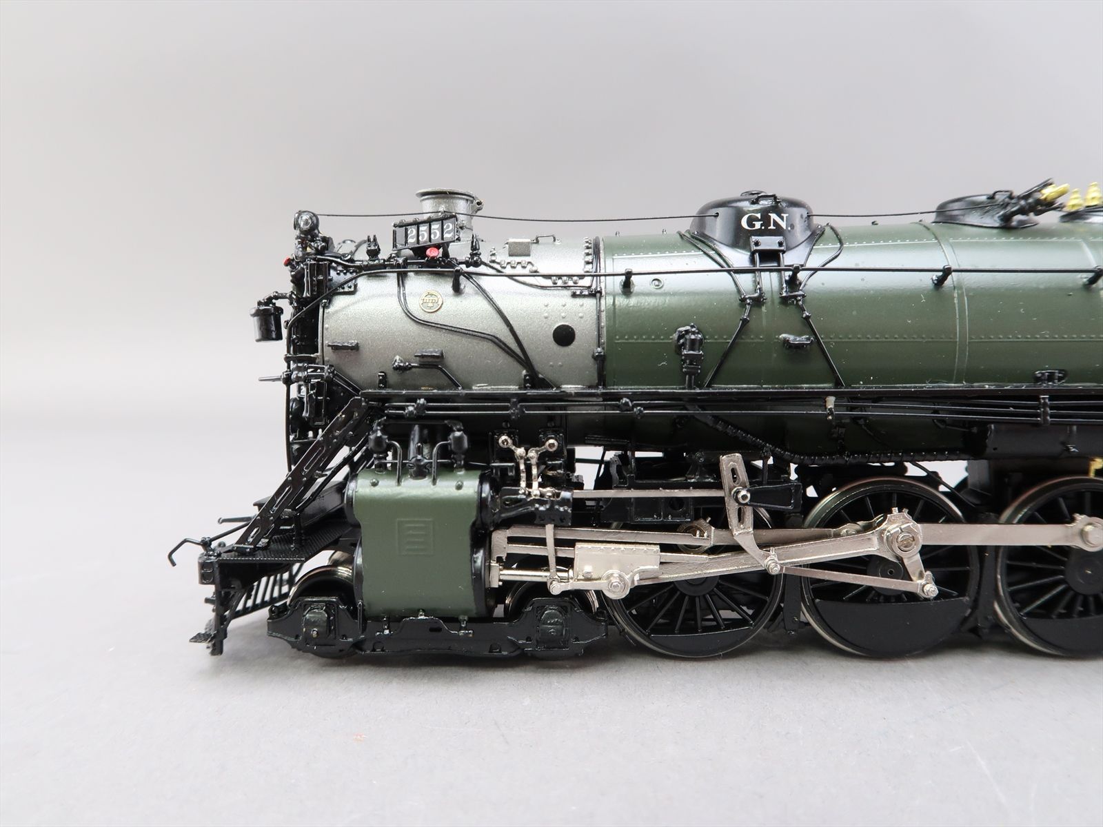 HO Brass Model - PSC 18048.1 GN Great Northern S-1 4-8-4 Vestibule Cab ...