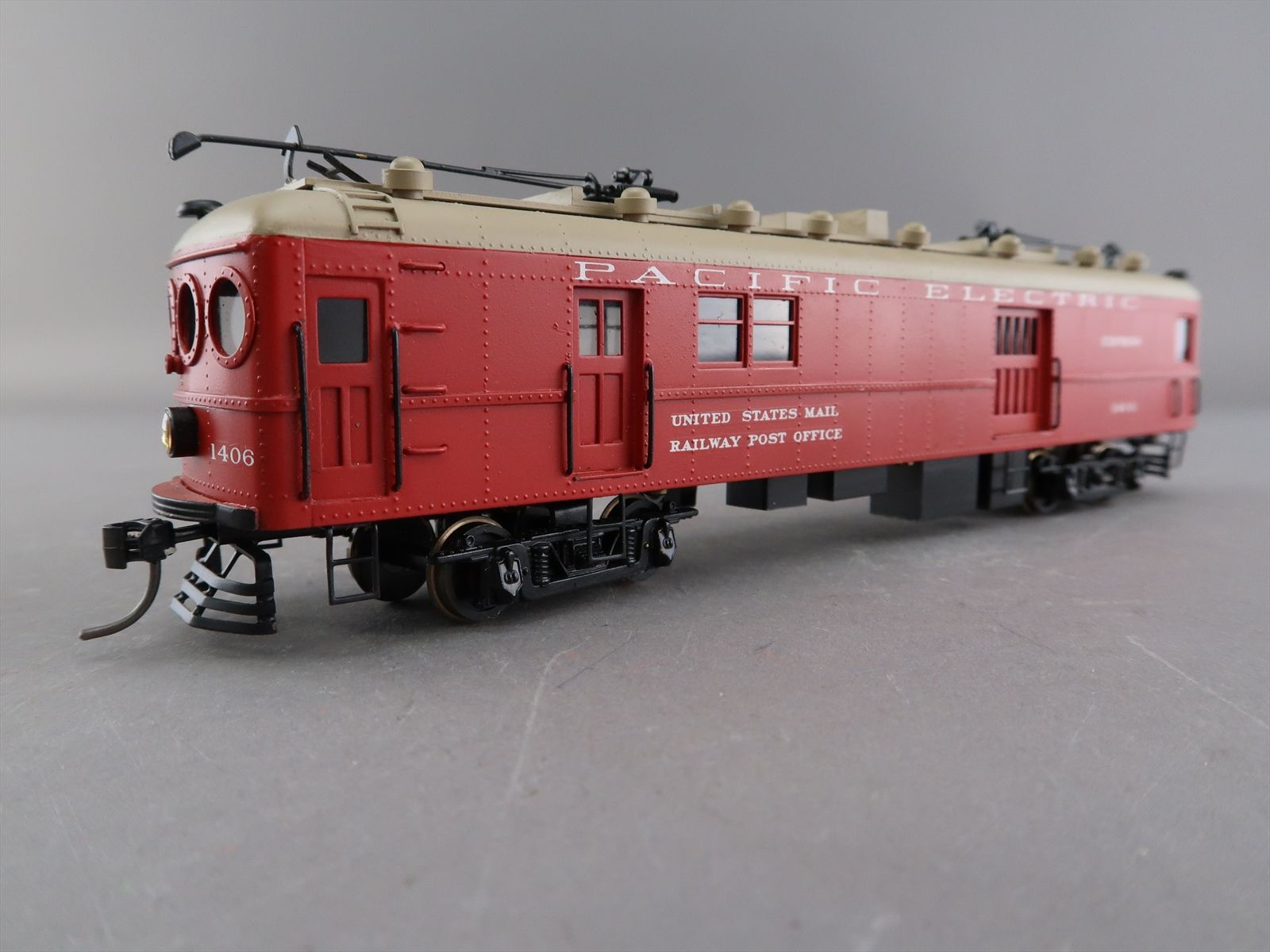 HO Model - Suydam 1406 PE Pacific Electric RPO Interurban Box Motor ...