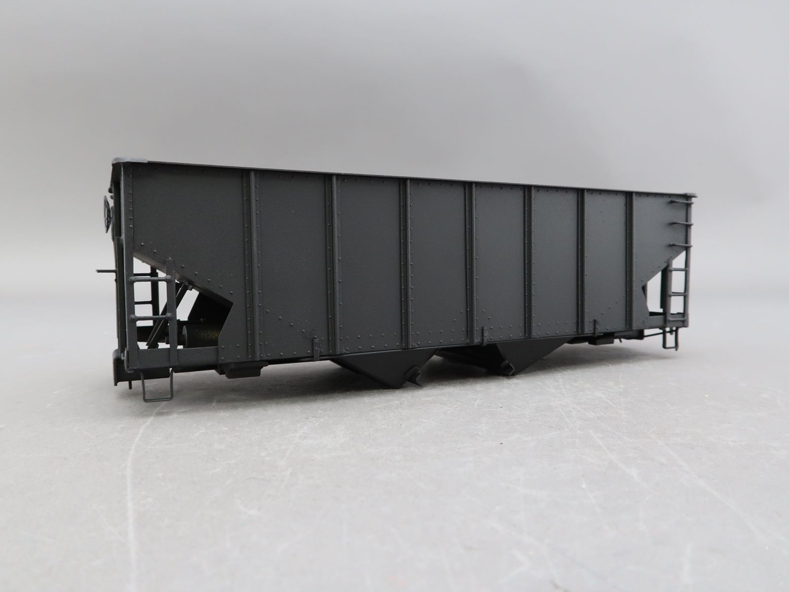 O Brass Model - USH 506 Twin Hopper Rib Side Black - Custom ...
