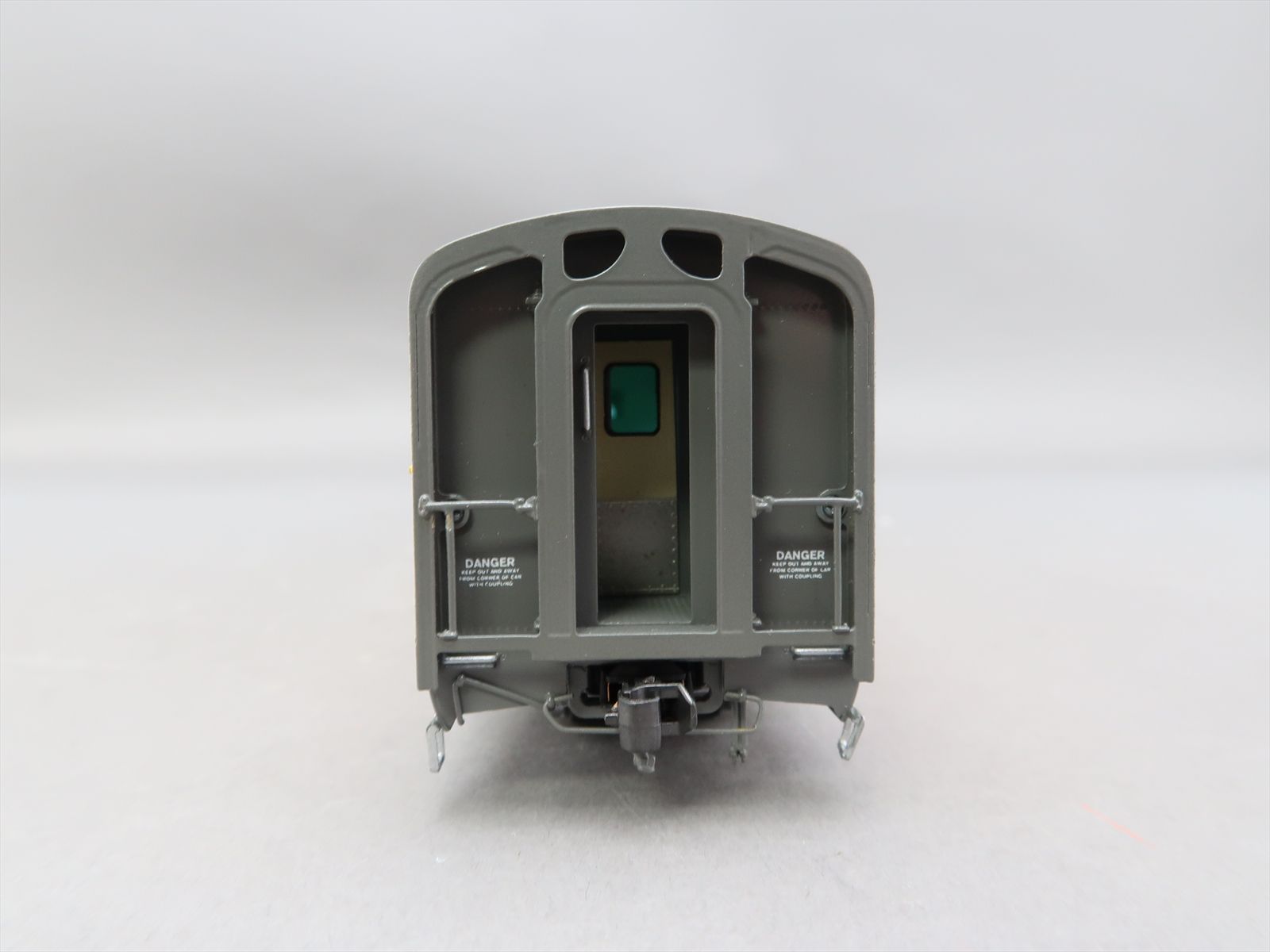 HO Brass Model - RWC UP01 C&NW Chicago & Northwestern 20-Seat Coach ...