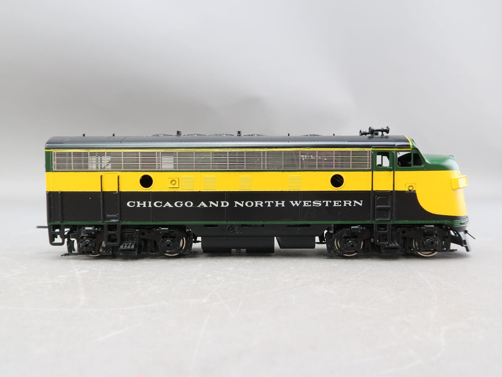 HO Brass Model - Oriental C&NW Chicago & Northwestern EMD F7A 1500HP Phase I - F/P - 1989 Run ...