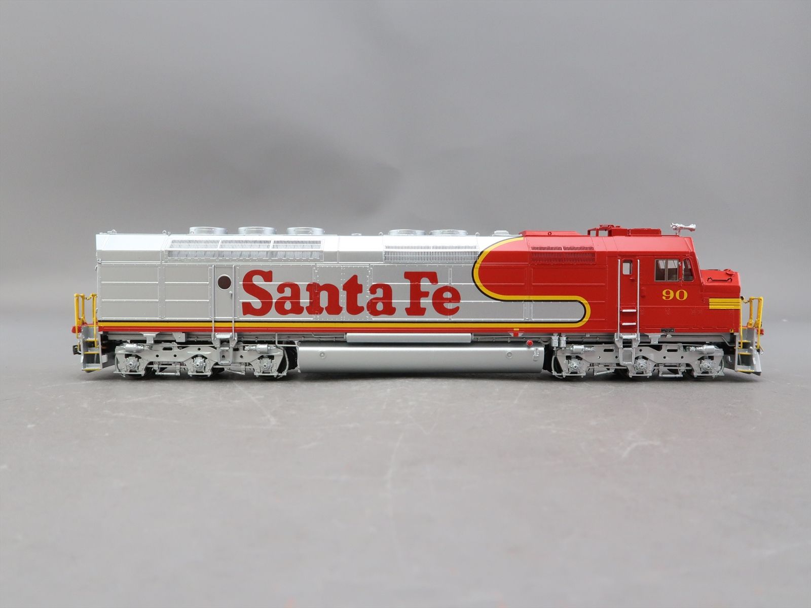 HO Brass Model - OMI 5675.1 AT&SF Santa Fe FP45 1995 Era Freight #90 - F/P - 1998 Run - Ajin