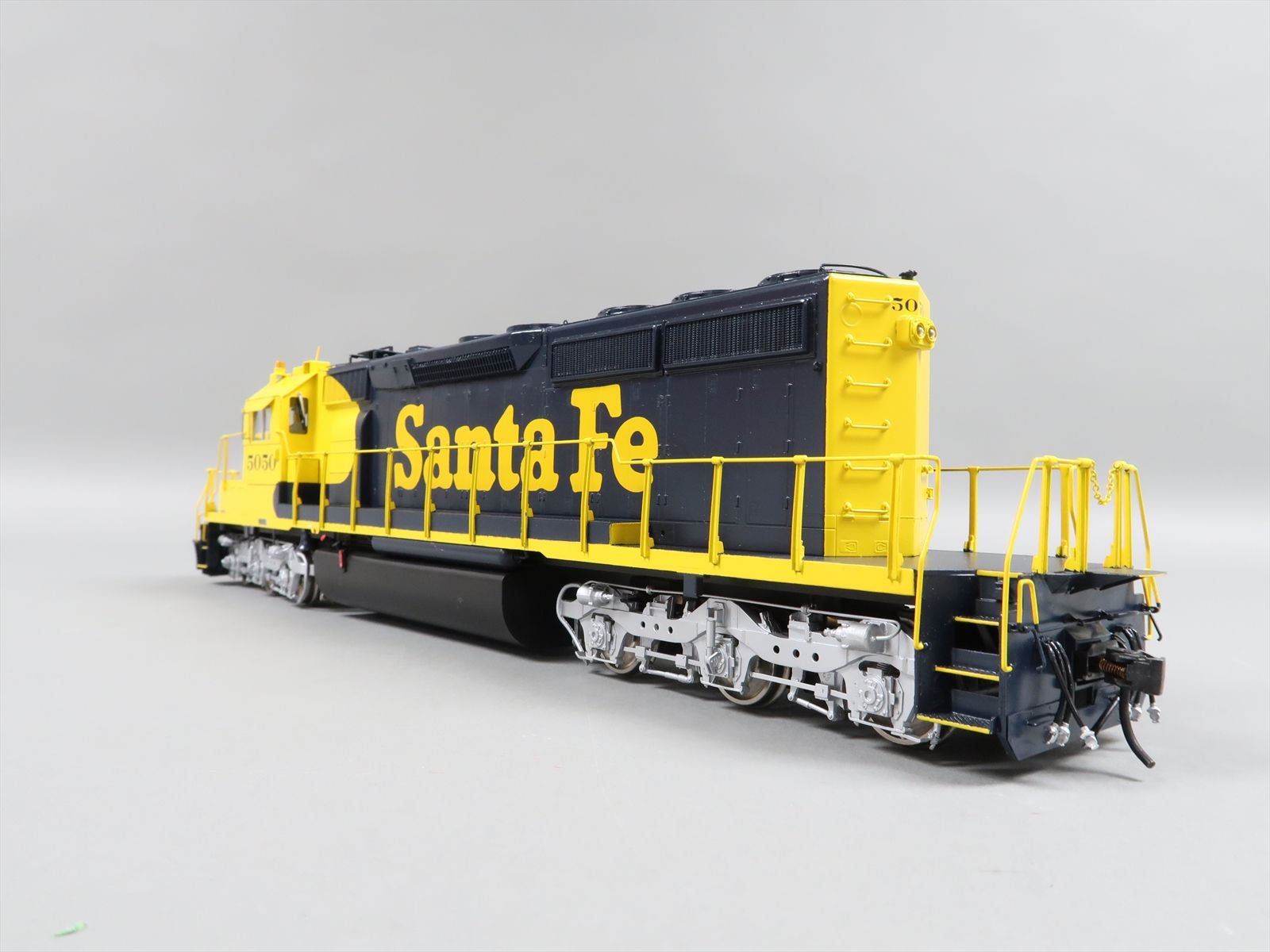 O Brass Model - OMI 0501 AT&SF Santa Fe SD40-2 #5050 - Custom - 1990 ...