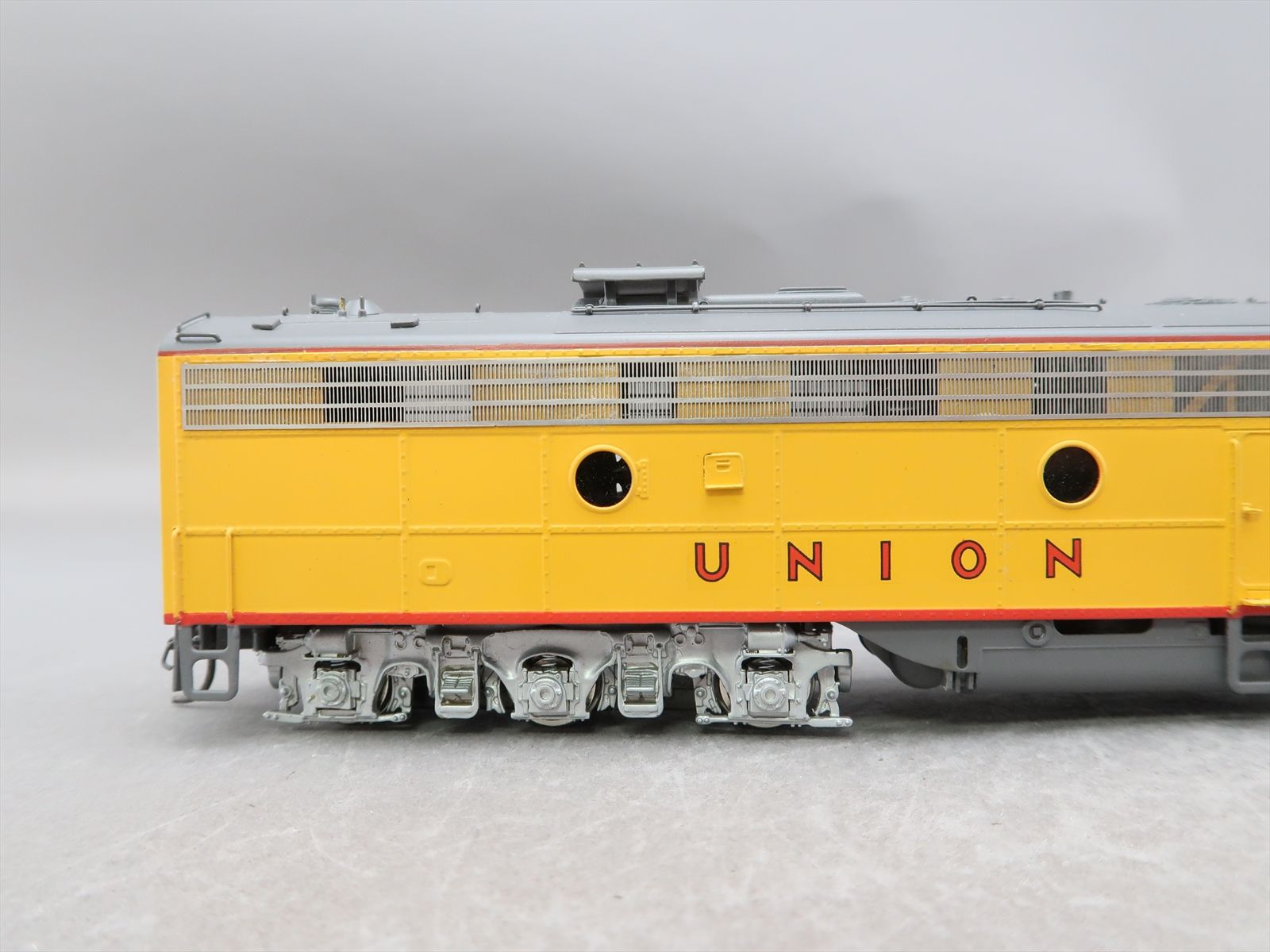 HO Brass Model - CIL 2119.2B UP Union Pacific EMD E8 E8B - F/P - 1994 ...