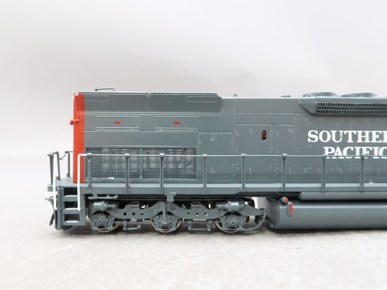 HO Brass Model - OMI 6273.1 SP Southern Pacific SD40T-2 Diesel #8300 - F/P - 1994 Run - Ajin
