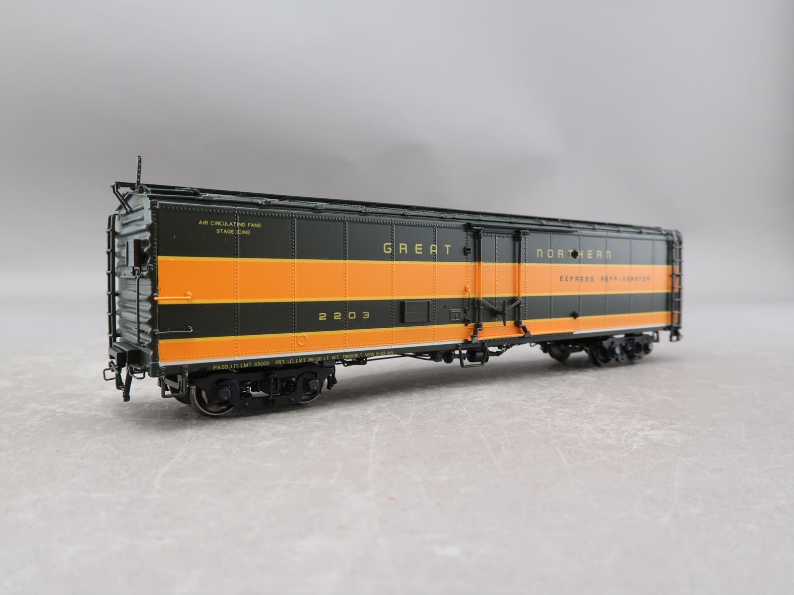 HO Brass Model - CIL 2306.2 GN Great Northern 52' Steel Express Ice ...
