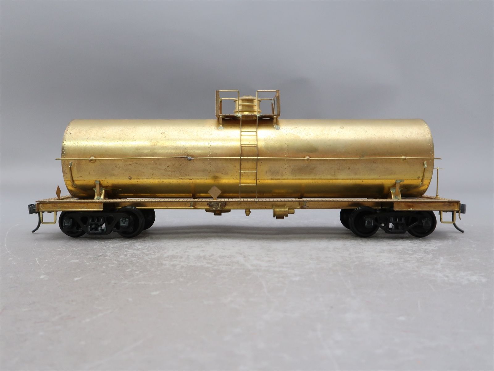 O Brass Model - USH 301 8000 Gallon Single Dome Tank Car - Unpainted - KTM