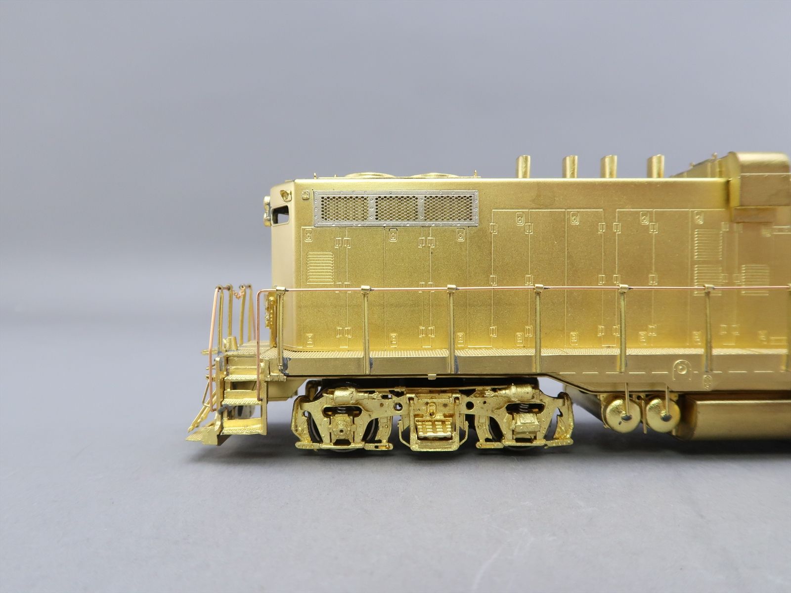 HO Brass Model - OMI 5615 ICG Illinois Central Gulf GP10 #8000-8300 ...