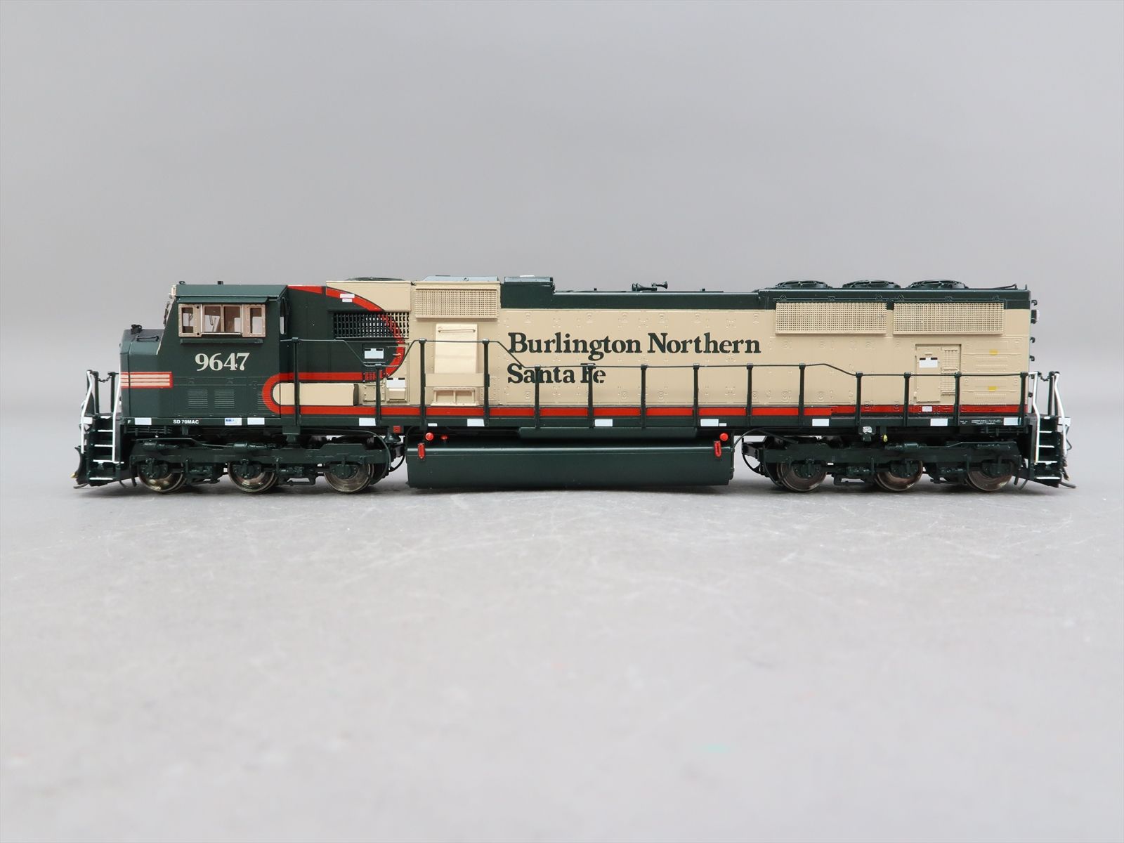 HO Brass Model - OMI 6609.2 BNSF Burlington Northern Santa Fe SD70MAC ...