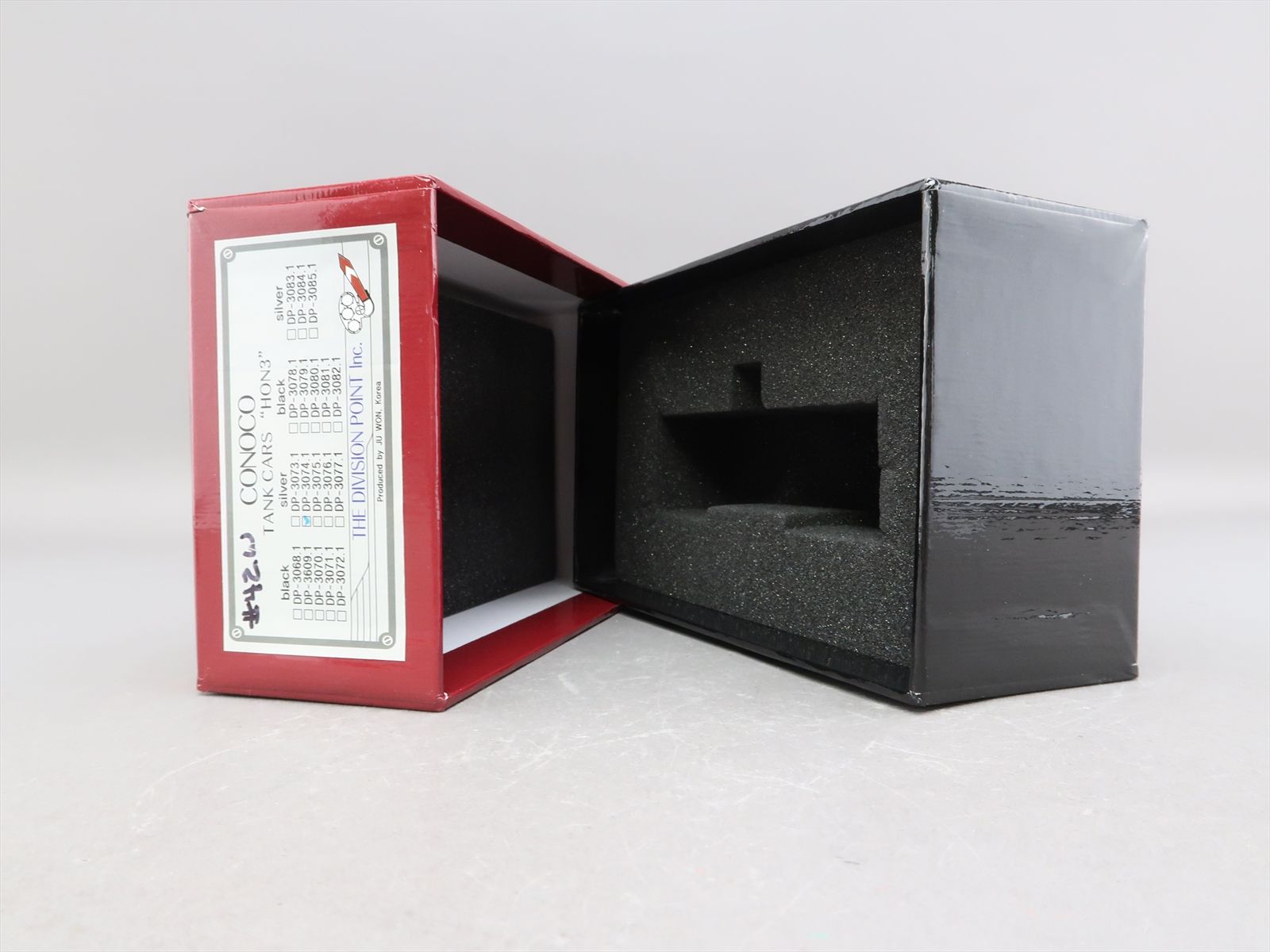 HOn3 Brass Model - DP 3073.1 CONX Conoco Tank Car #42 Wide Dome - F/P Silver - 2019 Run - Juwon