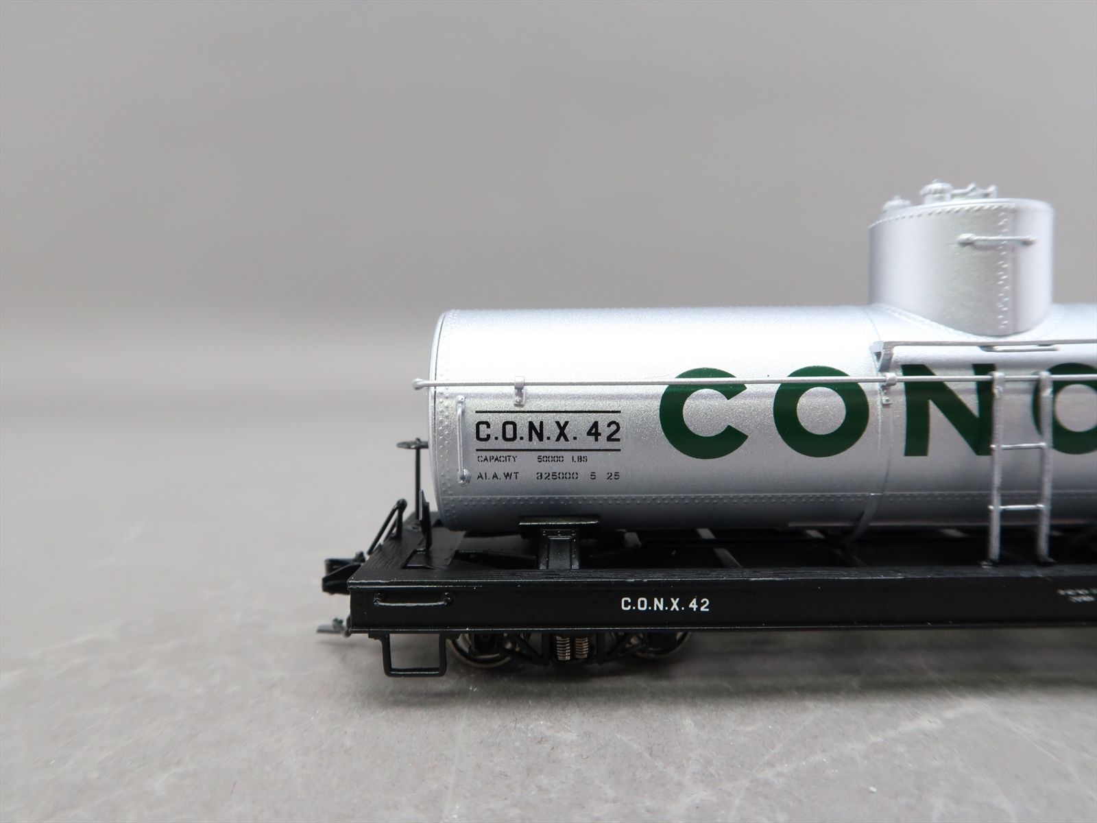 HOn3 Brass Model - DP 3073.1 CONX Conoco Tank Car #42 Wide Dome - F/P Silver - 2019 Run - Juwon