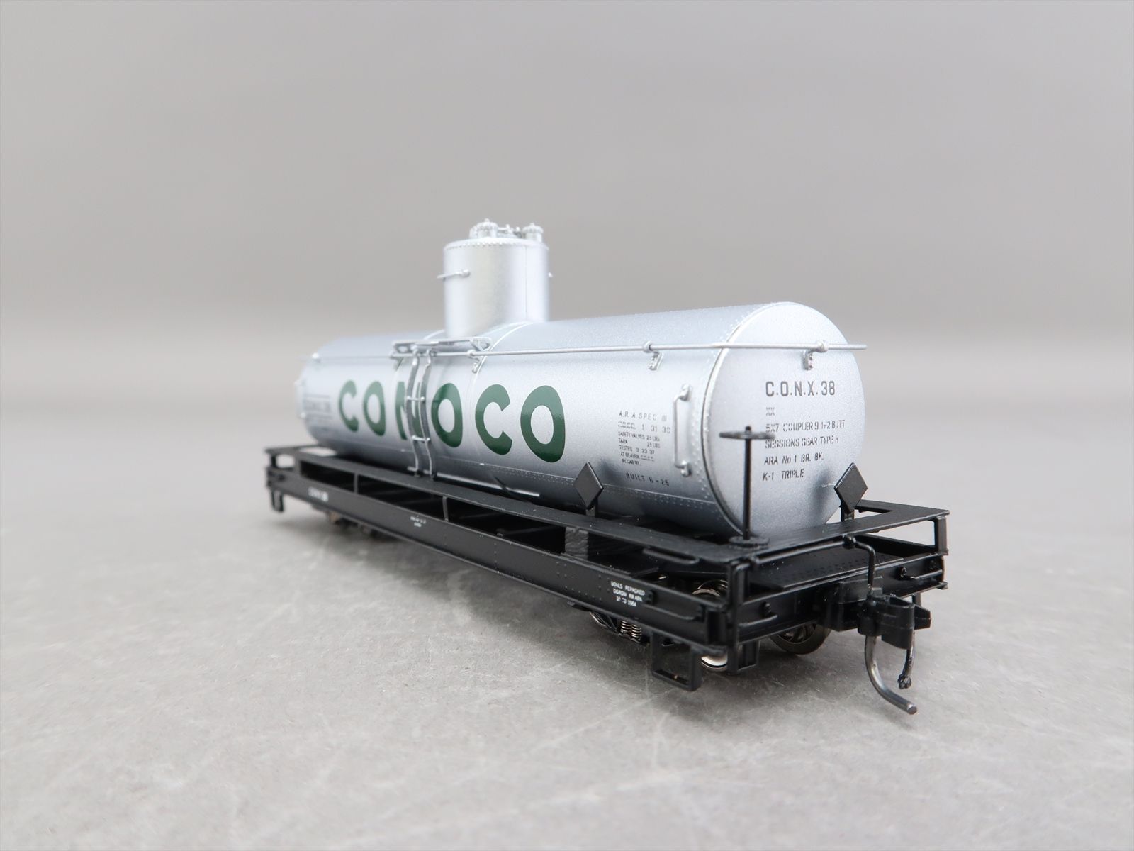 HOn3 Brass Model - DP 3085.1 CONX Conoco Tank Car #38 Narrow Dome - F/P Silver - 2019 Run - Juwon