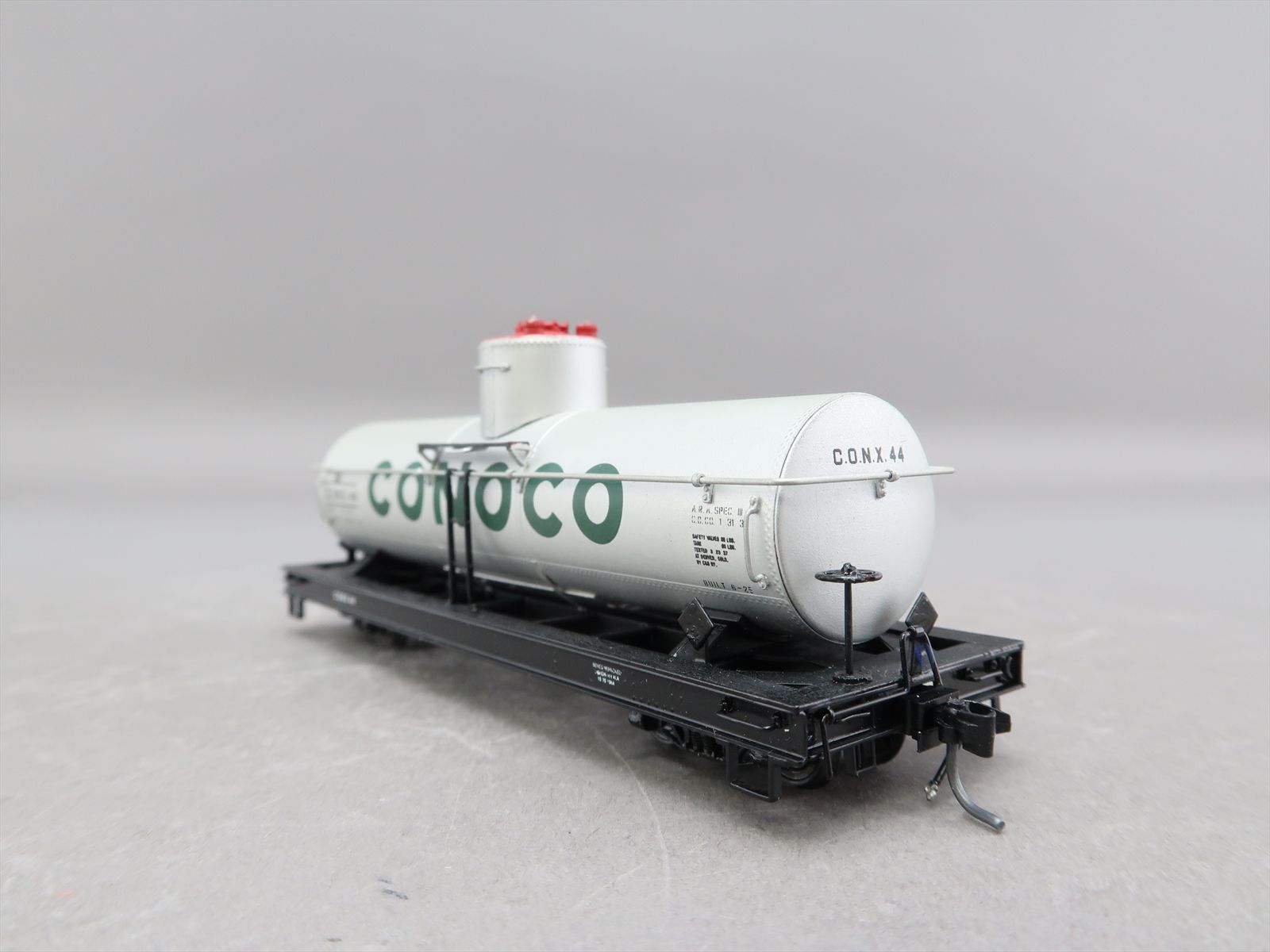 HOn3 Brass Model - DP CONX Conoco Tank Car Green Lettering #44 - F/P - 2003 Run - JuWon