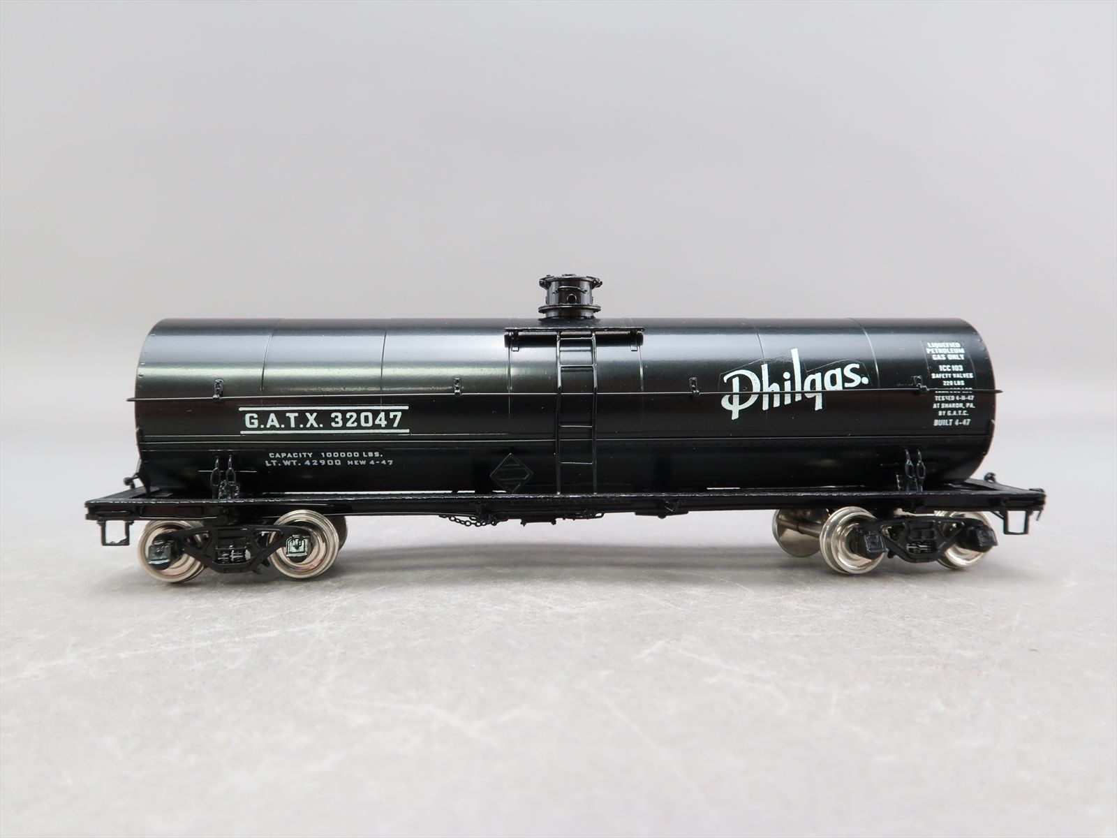 HO Brass Model - OMI 3028.1 GATX L.P. Tank Car Philgas #32047 - F/P ...