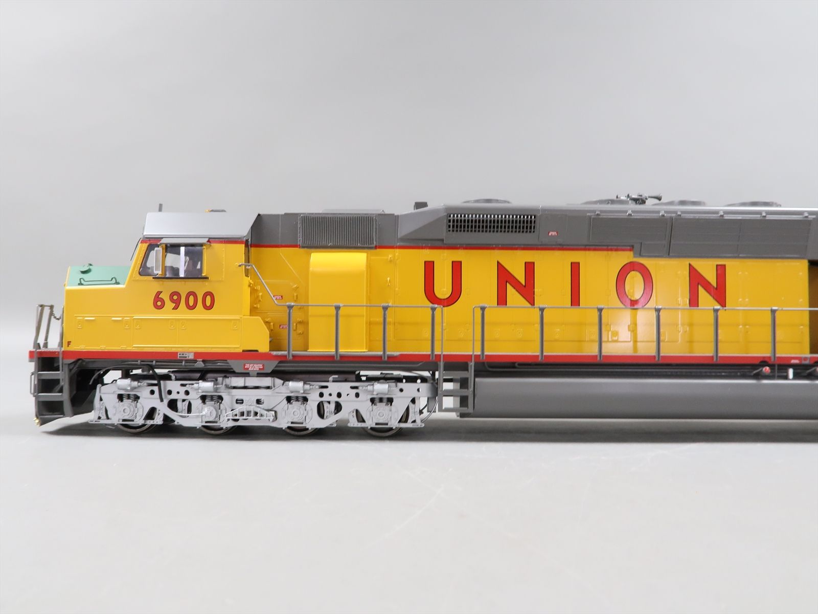 O Brass Model - OMI 0566.1 UP Union Pacific DD40X As Delivered #6900 ...