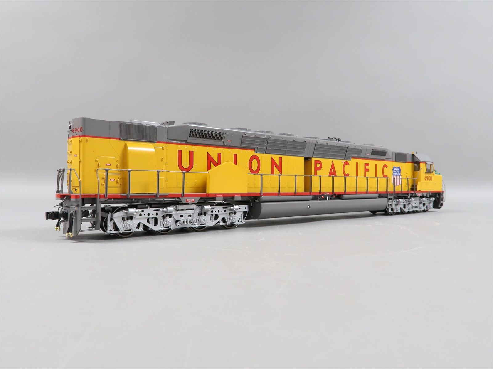 O Brass Model - OMI 0566.1 UP Union Pacific DD40X As Delivered #6900 ...