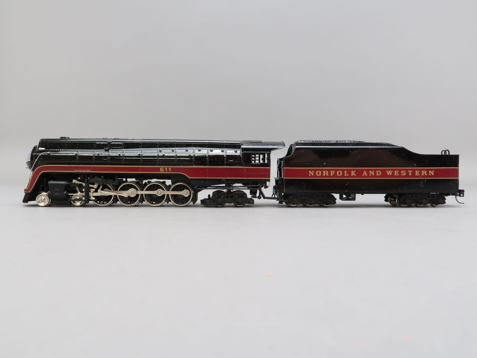 HO Plastic Model - Bachmann 41-0657-A4 N&W Norfolk & Western J Class 4 ...