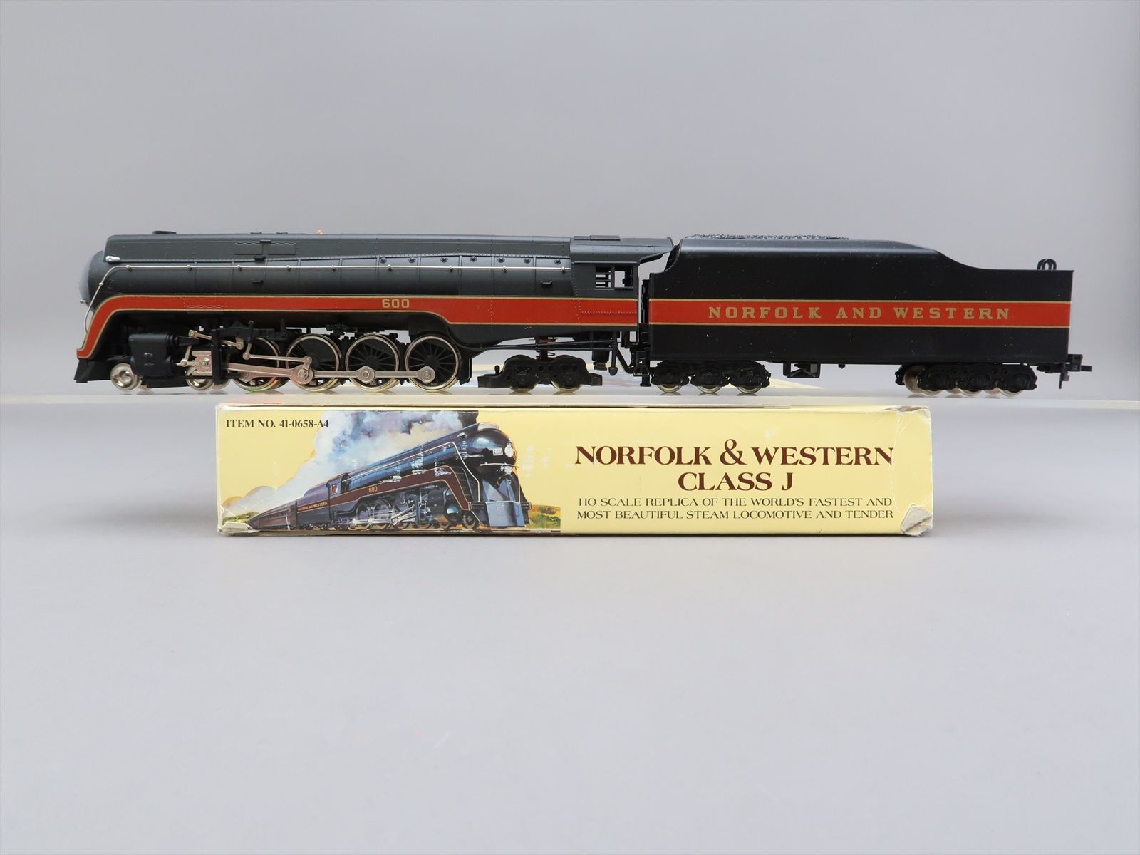 HO Plastic Model - Bachmann 41-0658-A4 N&W Norfolk & Western J Class 4 ...