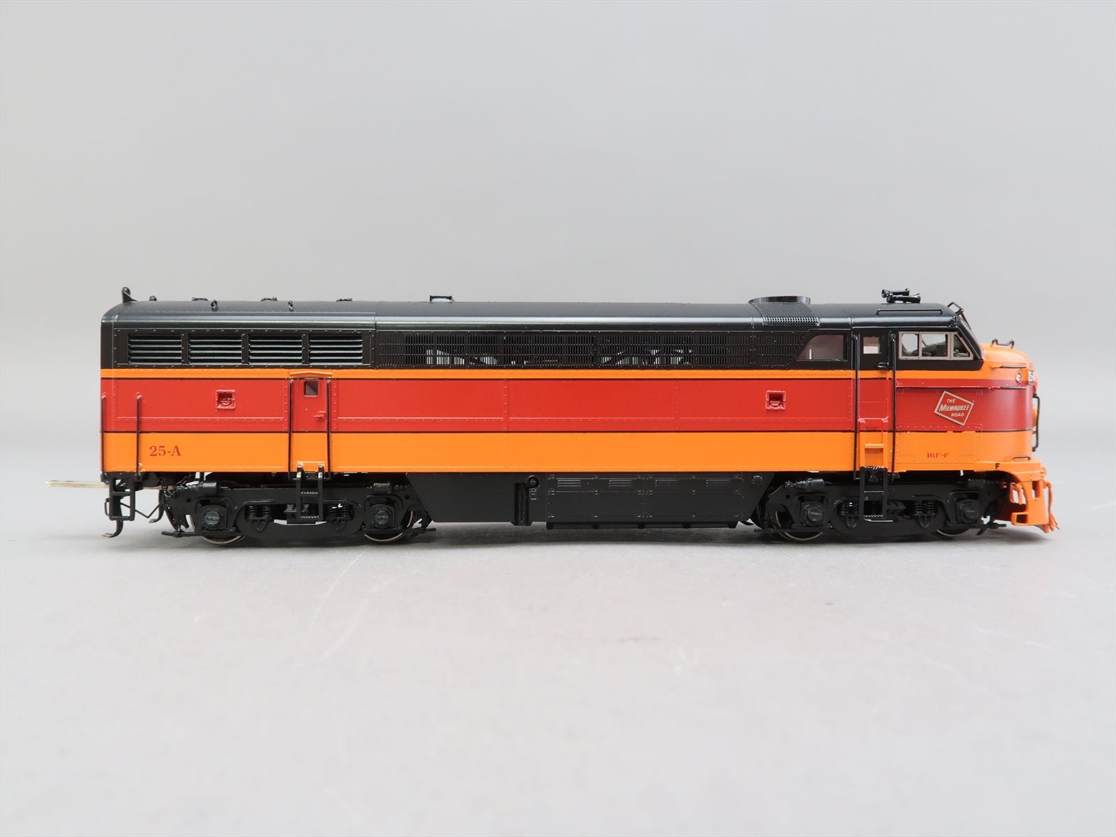 HO Brass Model - OMI 6732.1 Milwaukee ABA CFA 16-4 & CFB 16-4 Set #25A ...