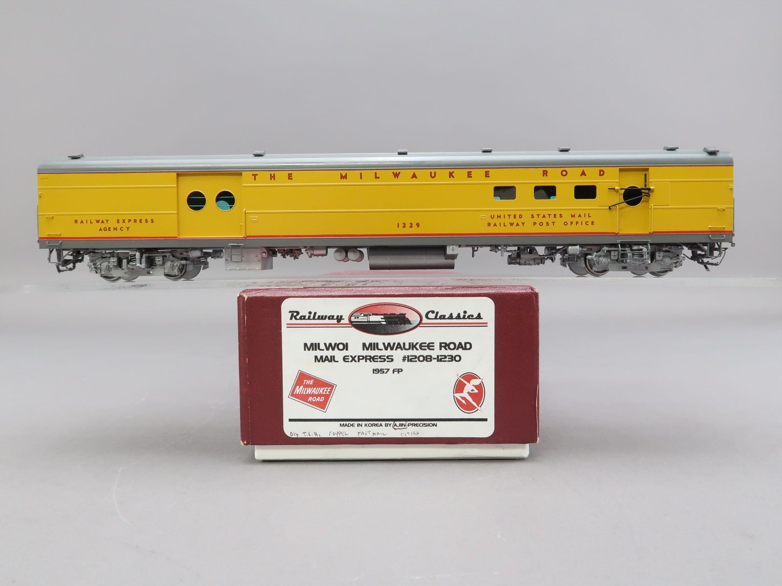 HO Brass Model - RWC MILW01 1957 Milwaukee Mail Express #1229 - F/P - Ajin